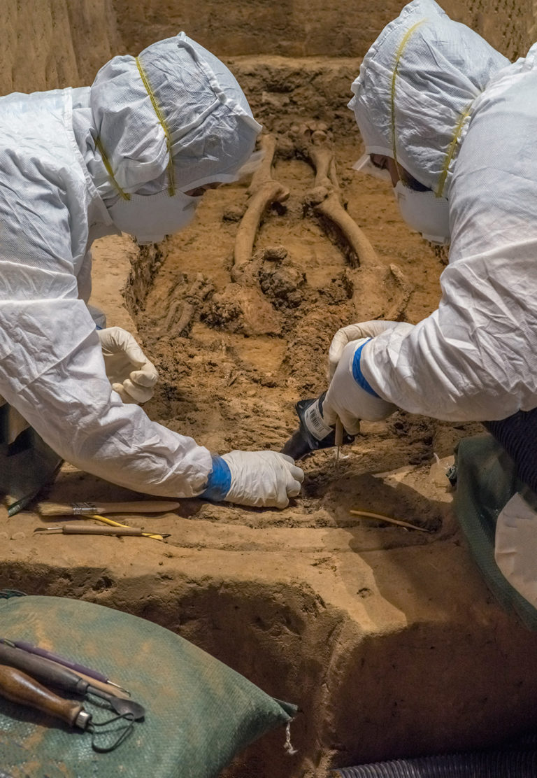 JR4300A Chancel Burial | Historic Jamestowne